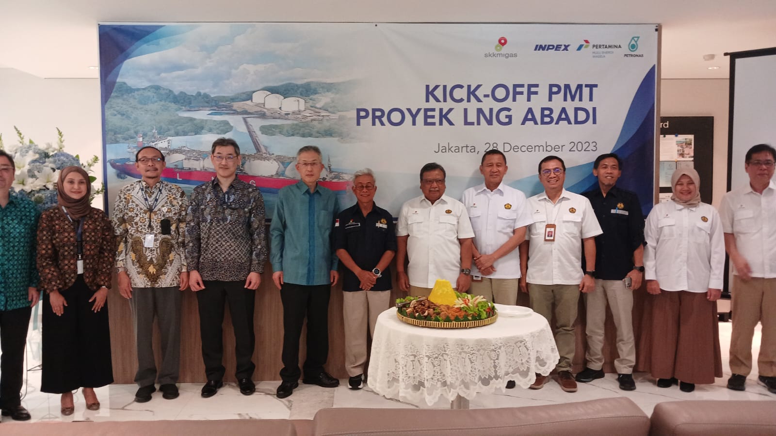 Update Terbaru: Focus Group Discussion Proyek LNG Abadi oleh SKK Migas ...